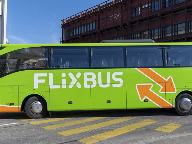 Les mythiques cars Greyhound passent sous pavillon Flixbus | LFM la radio