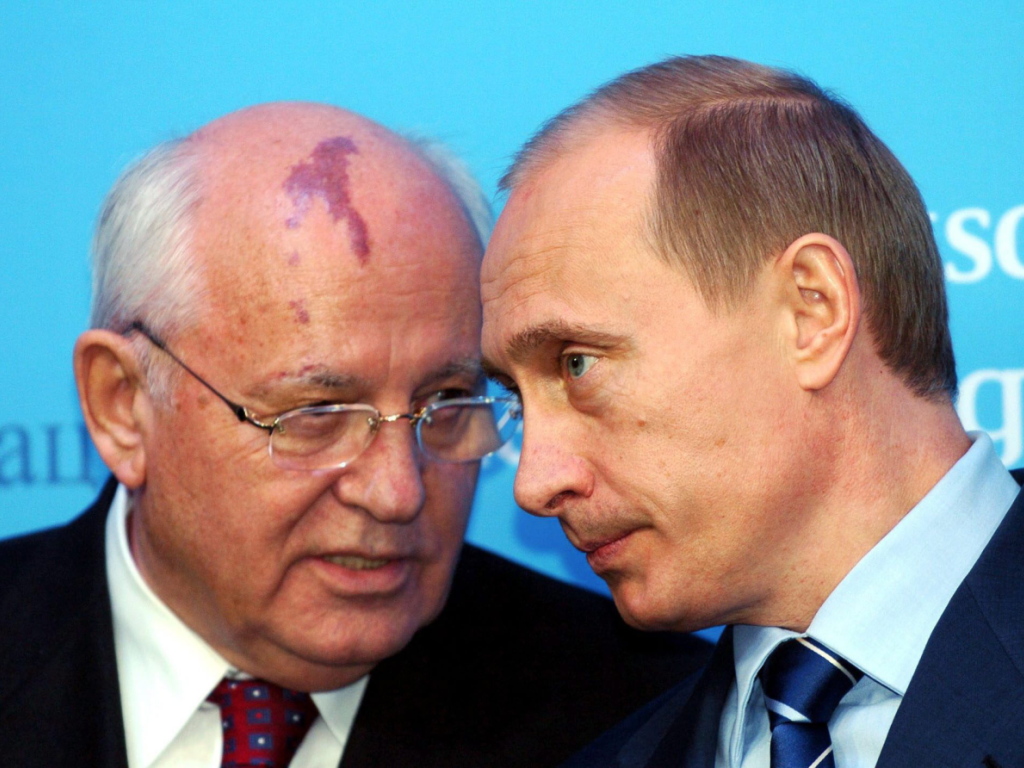 Gorbatchev: hommage en Occident, sobres "condoléances" à Moscou | LFM ...