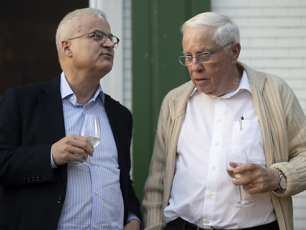 Pas nécessairement de Zurichois au Conseil fédéral, dit Blocher | LFM ...