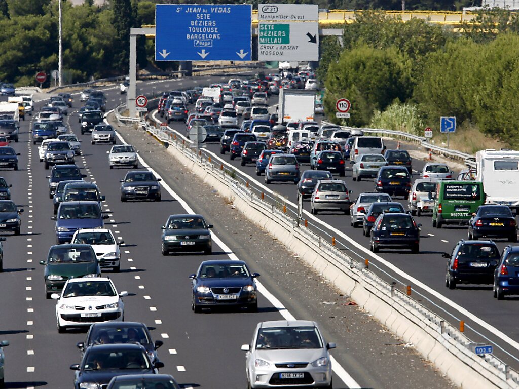 Vous roulez en France? Gare aux autoroutes à péage sans barrières | LFM ...