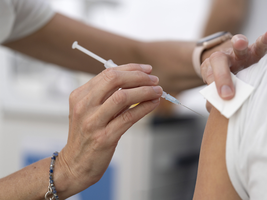 Début de la vaccination contre la variole du singe | LFM la radio