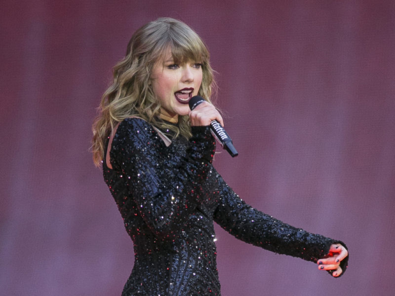 Taylor Swift va réaliser son premier long-métrage | LFM la radio