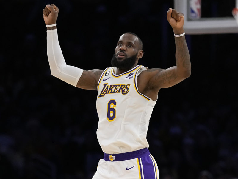 LeBron James s'apprête à battre un fabuleux record | LFM la radio