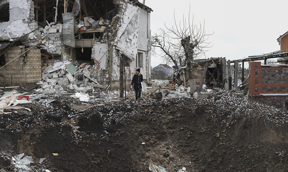 11 morts dans une nouvelle salve de missiles russes en Ukraine | LFM la ...