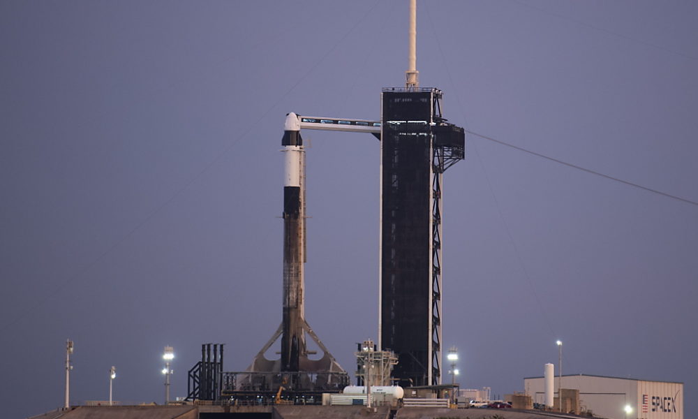 Le lancement d'une fusée SpaceX vers l'ISS repoussé de 24 heures | LFM ...