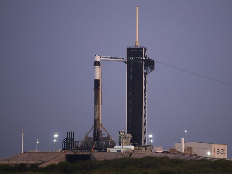 Le lancement d'une fusée SpaceX vers l'ISS repoussé de 24 heures | LFM ...