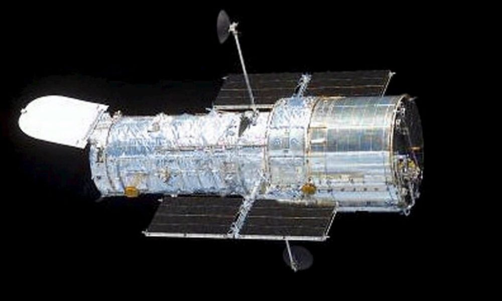 Découverte d'un trou noir supersonique et créateur d'étoiles | LFM la radio