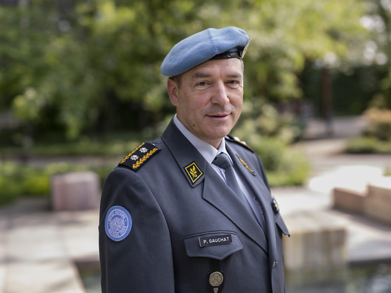 Le Fribourgeois qui veille sur les cessez-le-feu au Proche-Orient | LFM ...