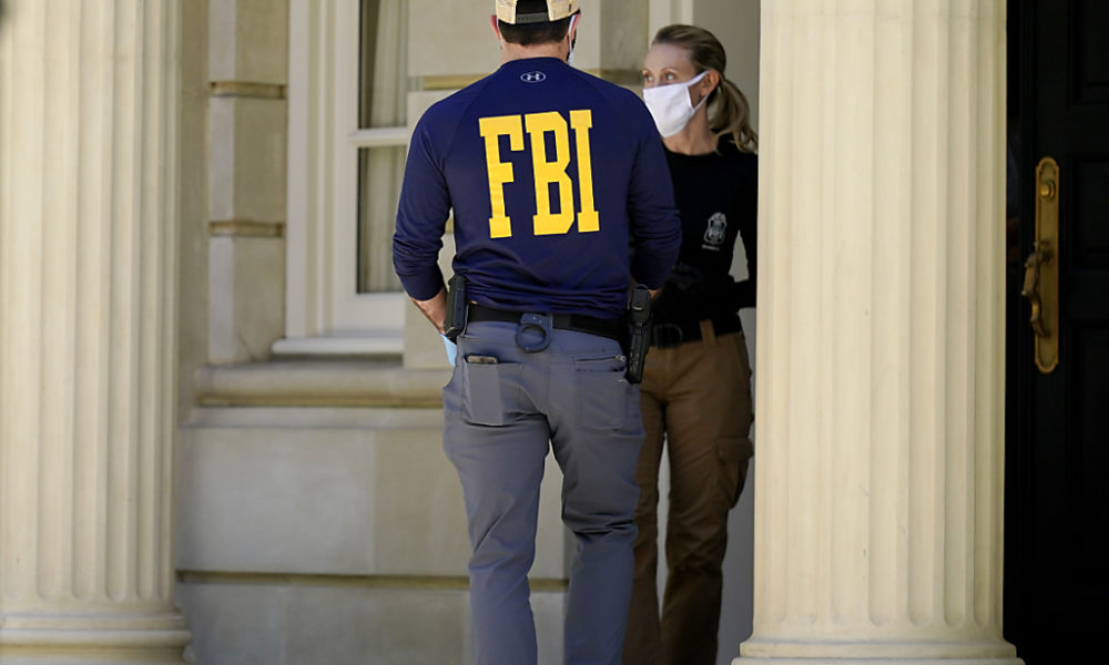 Le FBI espionne régulièrement les communications d'Américains | LFM la ...