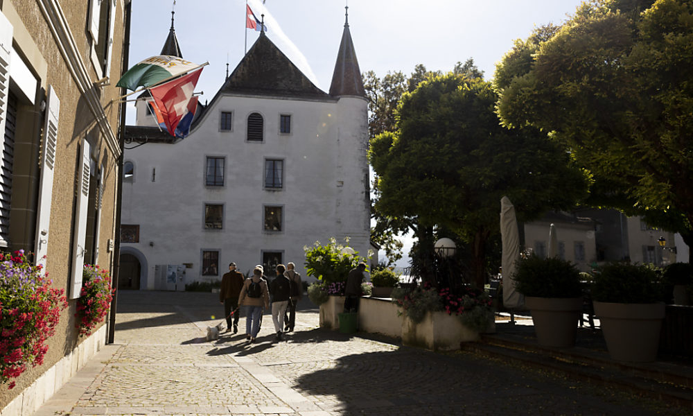Route de Divonne: Police Nyon Région et Police vaudoise réunies | LFM ...