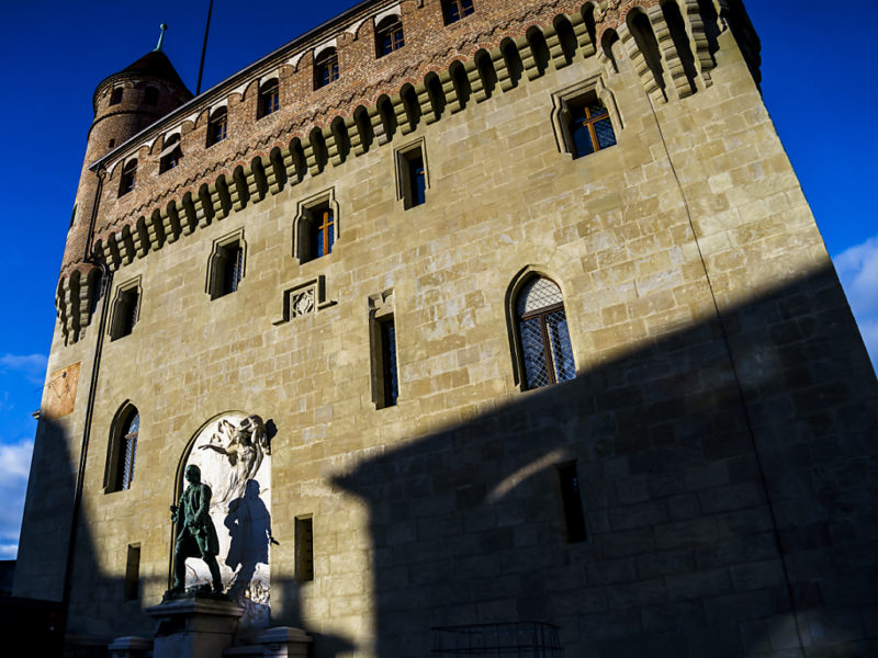 Entre hier et aujourd'hui, un spectacle célèbre le major Davel | LFM la ...