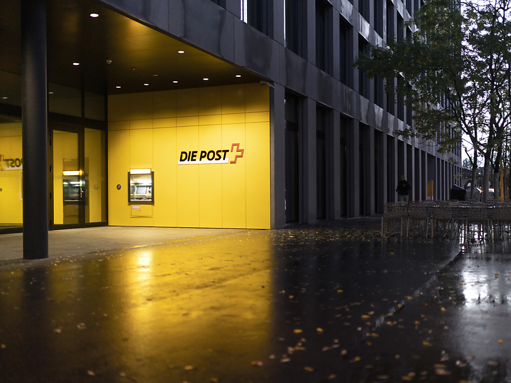 La Poste veut économiser 42 millions de francs | LFM la radio