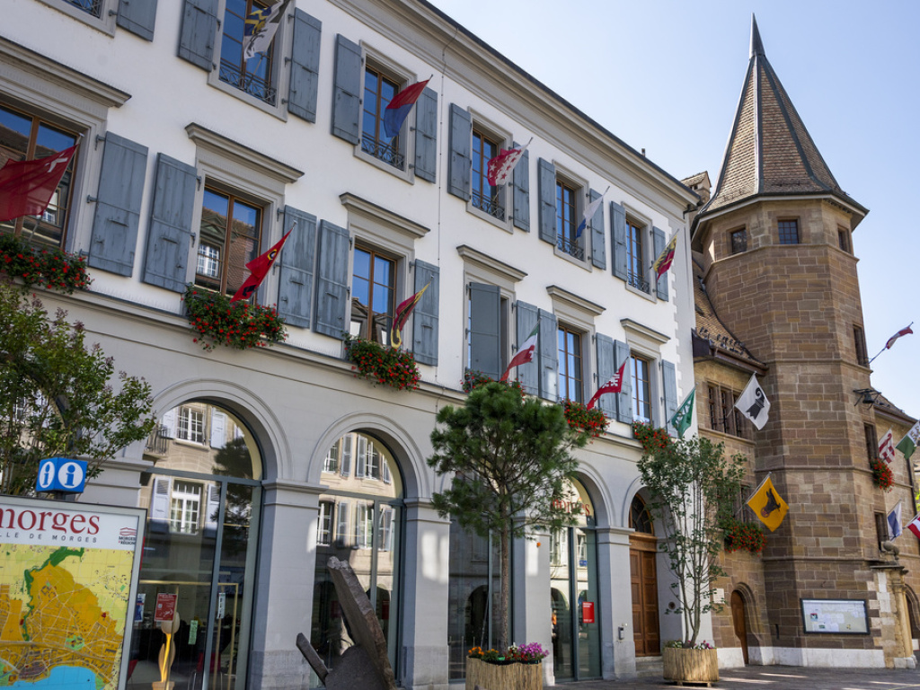 La Ville de Morges honore la poète Laurence Verrey | LFM la radio