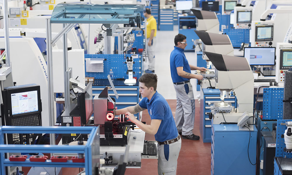 Fort repli des commandes pour l'industrie tech au 3e trimestre | LFM la ...