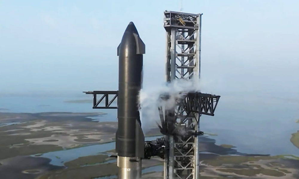 SpaceX prepares for takeoff of Starship, the largest rocket in the ...