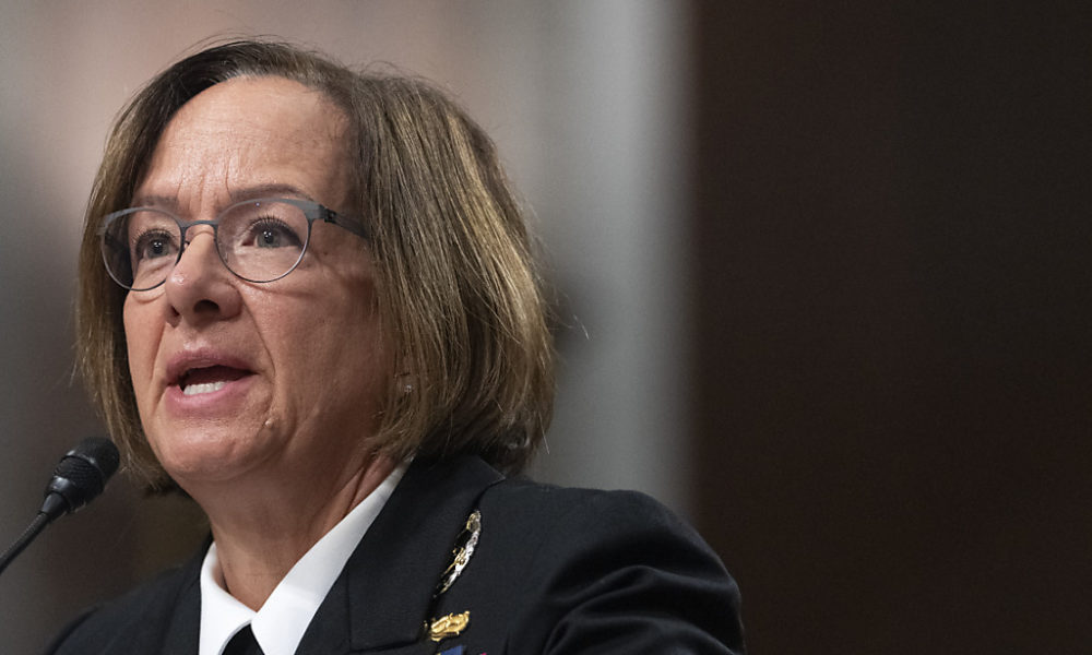 Lisa Franchetti, première femme à diriger la marine américaine | LFM la ...