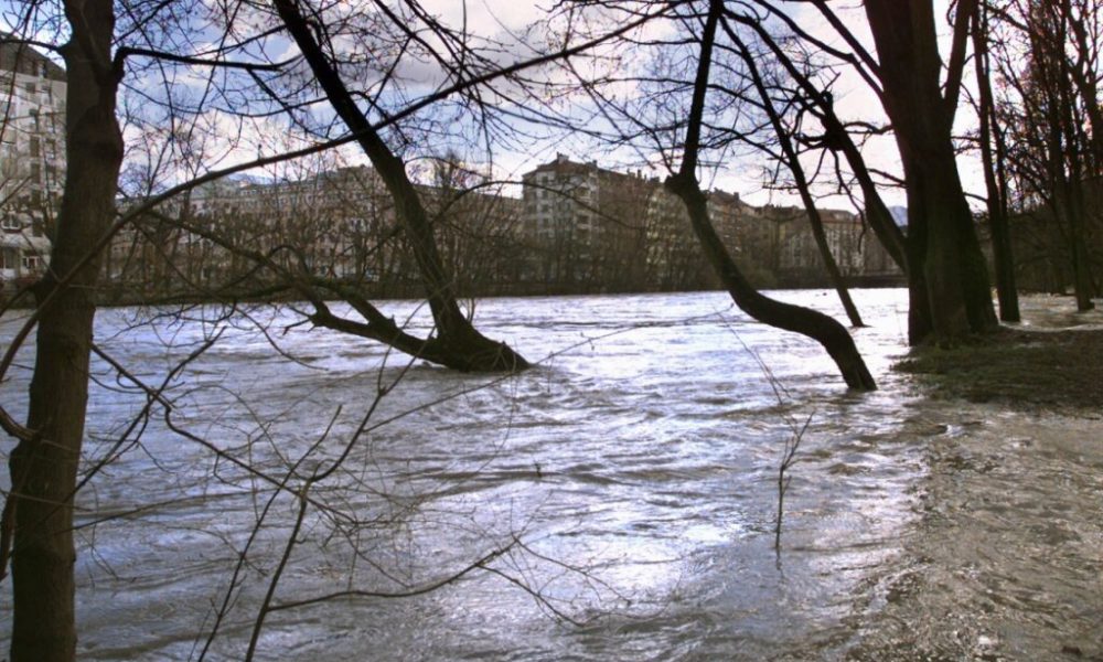 Risques de crue de l'Arve à cause des précipitations et du redoux | LFM ...