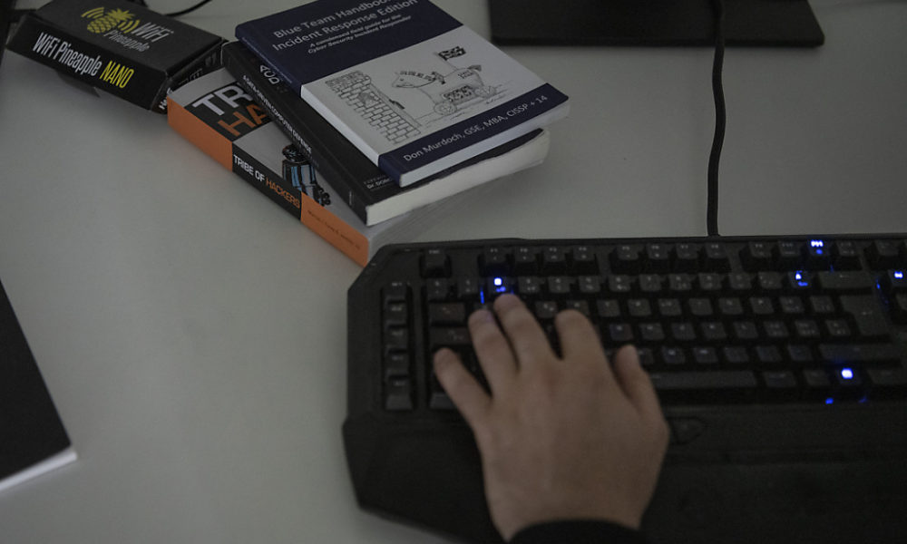 Motifs politiques derrière les cyberattaques des sites fédéraux ...