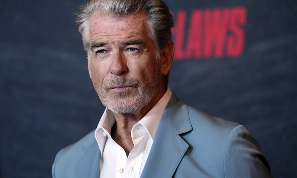 L'ex-007 Pierce Brosnan sanctionné par le parc de Yellowstone | LFM la ...