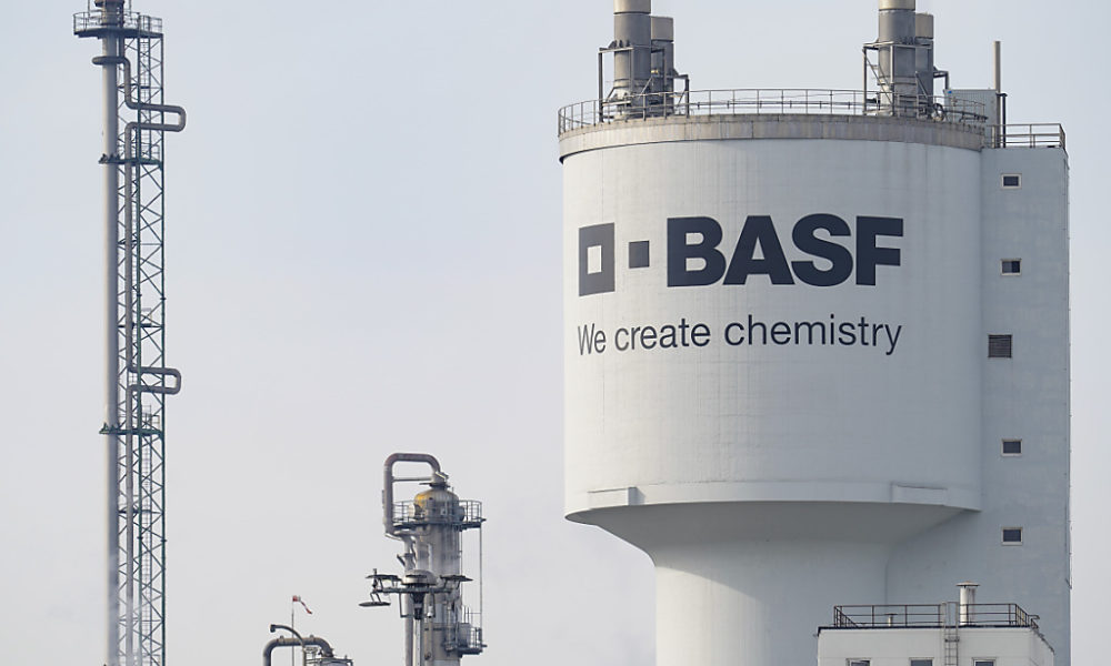 BASF: bénéfice et ventes en 2023 nettement inférieurs aux attentes ...