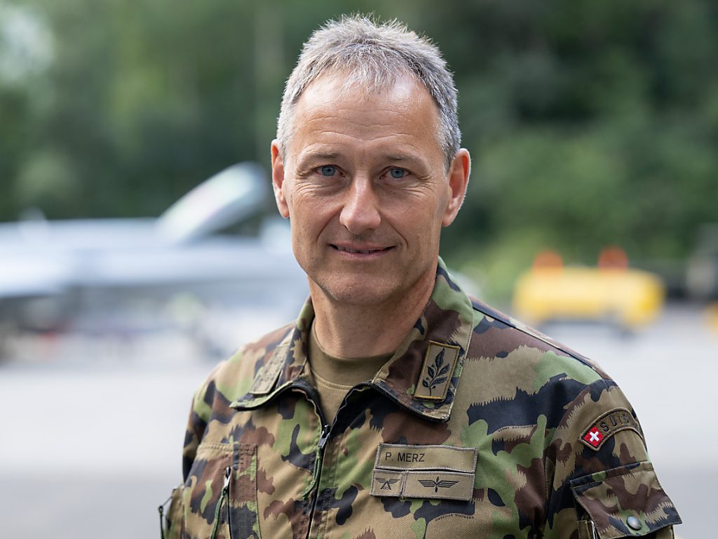 Londres dévoile un budget de rigueur malgré la récession en cours | LFM ...