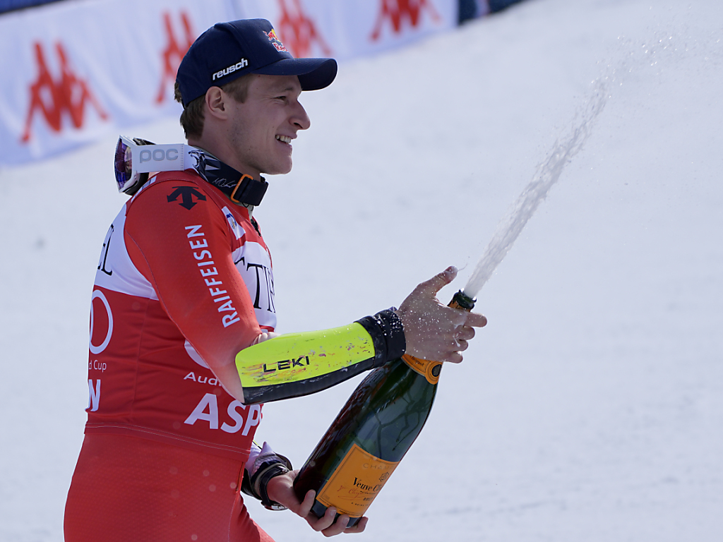 Un destroyer américain abat des missiles tirés du Yémen | LFM la radio