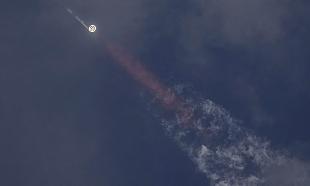 SpaceX "perd" son vaisseau Starship à la fin d'un 3e vol-test | LFM la ...