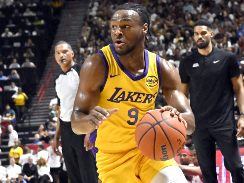 Bronny James monte en régime en Summer League | LFM la radio