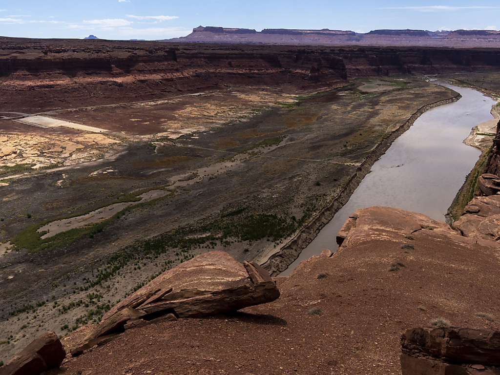 Burning Man: début de "l'exode" hors du bourbier en plein désert | LFM ...