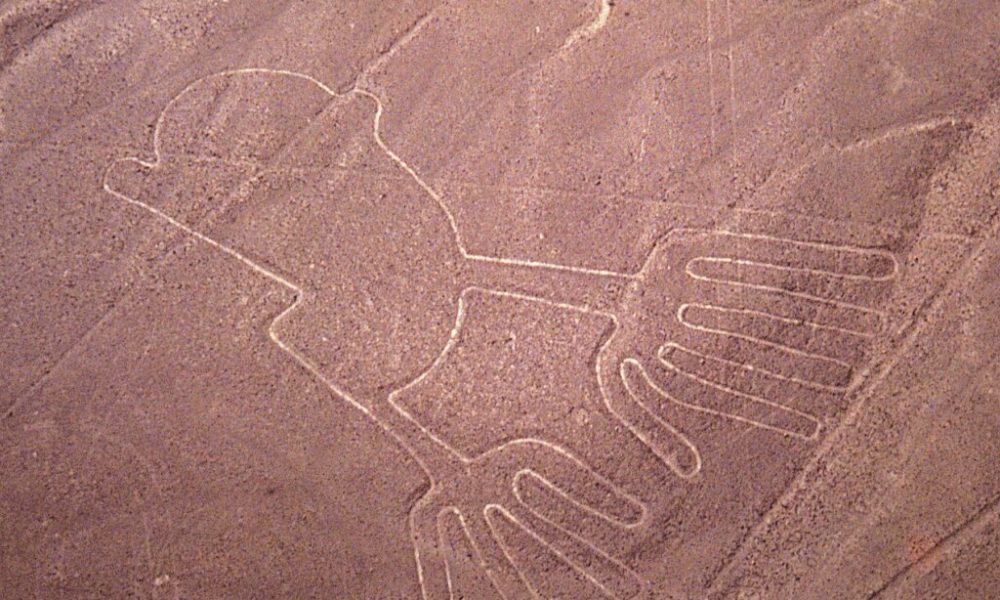 Lignes de Nazca: nouveaux géoglyphes découvertes grâce à l'IA | LFM la ...
