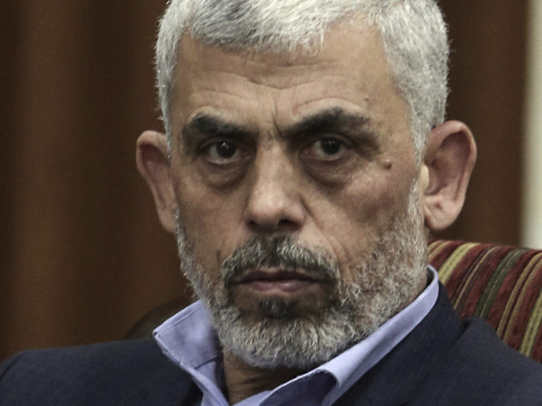 Le chef du Hamas tué d'une balle dans la tête (New York Times) | LFM la ...