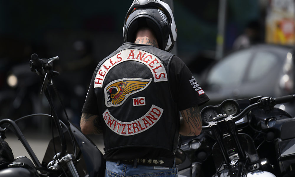 Des Hells Angels provoquent des Bandidos à Bernex | Laminute.info