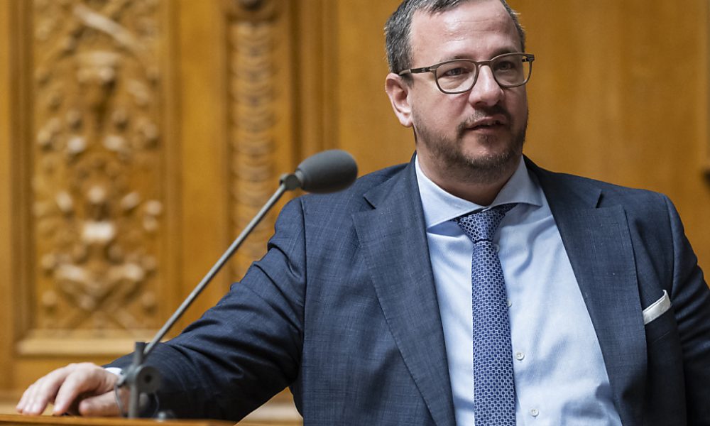 Le Centre suisse élit Philipp Matthias Bregy à sa présidence | LFM la radio
