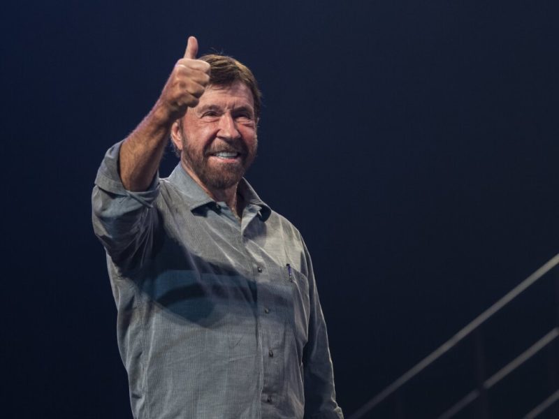 L'acteur américain Chuck Norris est mort | LFM la radio