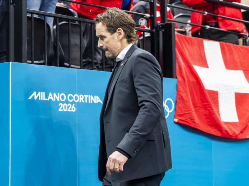 Patrick Fischer licencié à un mois du Mondial | LFM la radio