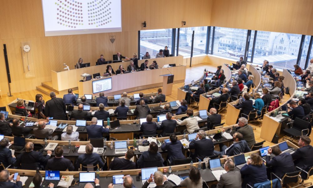 Bouclier fiscal: la possibilité d'une action civile sera examinée | LFM ...